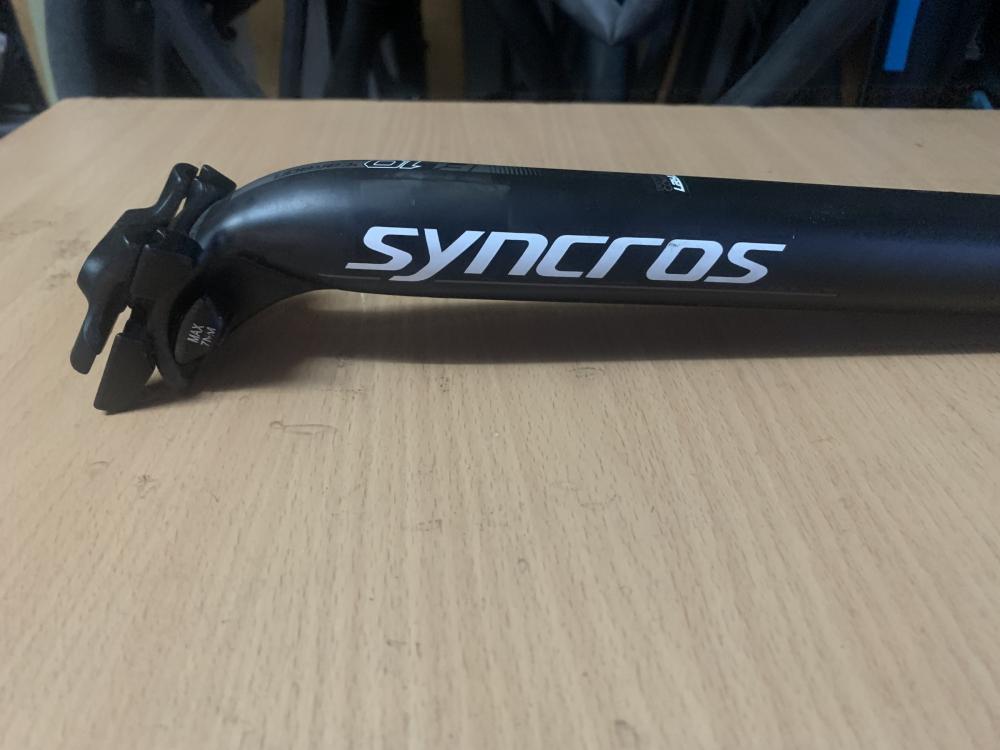 Syncross 34.9x400mm karbon sticna