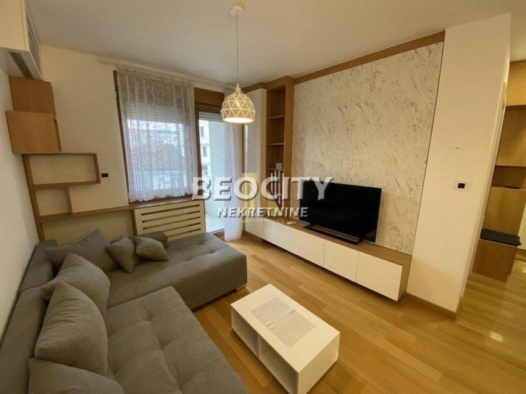 Novi Sad, Banatić, Jovana Hranilovića, 1. 5, 40m2, 530EUR