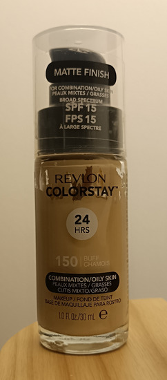 Revlon Colorstay puder za mešovitu i masnu kožu.