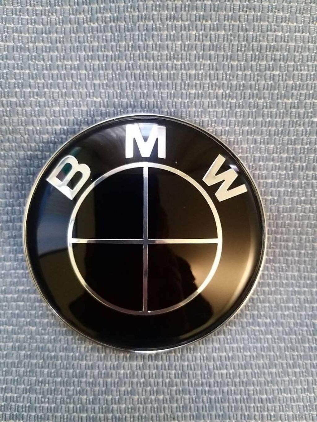 BMW Znak Crn Za Haubu 82mm promer rupica 5,5 cm Nov Vrhunski kvalitet