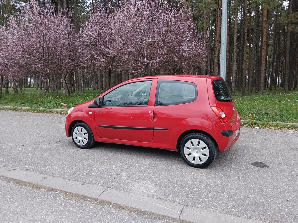 Renault Twingo: 1.2 l | 2008 г. 140000 km. Κupe