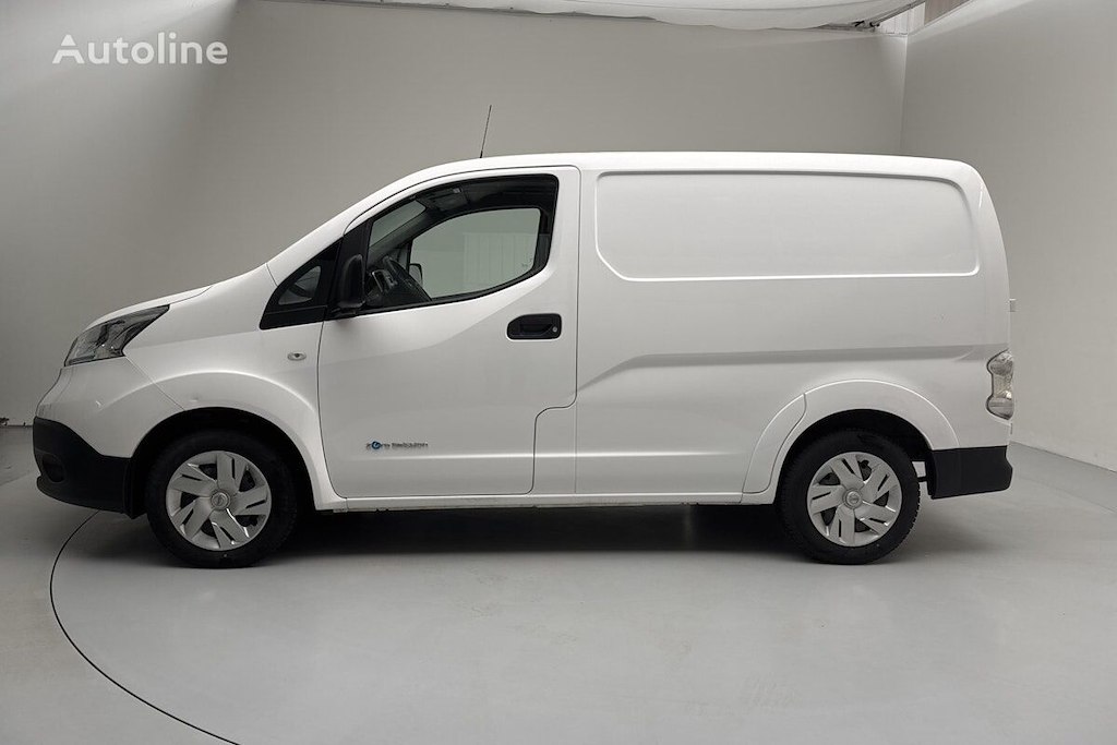 Prodaje se Nissan NV200 minibus furgon na aukciji