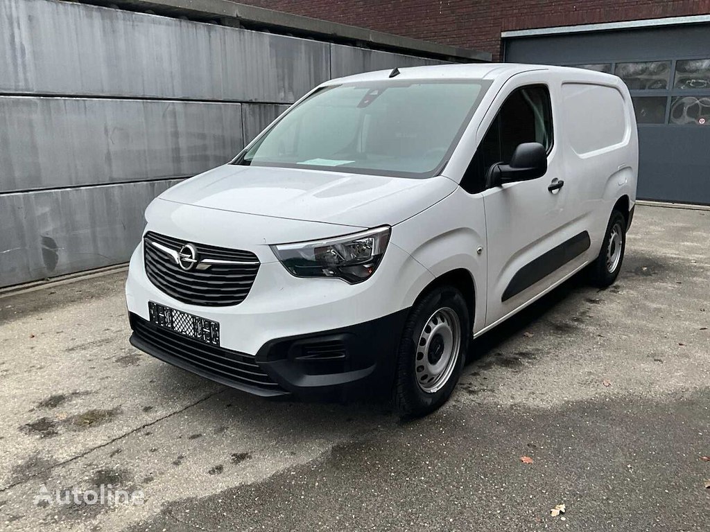 Prodaje se Opel Combo Cargo L2H1 laki furgon na aukciji