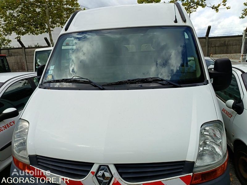 Prodaje se Renault Master minibus furgon na aukciji