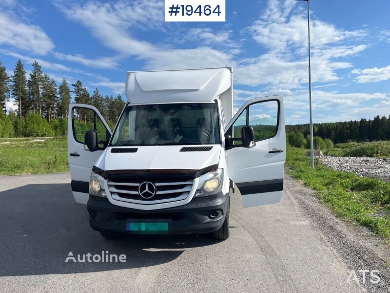 Mercedes-Benz Sprinter 316CDI Box truck w/ Lift. 110,000 km kamion furgon < 3.5t