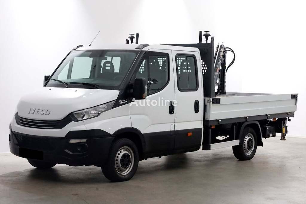 IVECO Daily 35S18 Doka flatbed + crane HIAB T-CLX 013 kamion s ravnom platformom < 3.5t