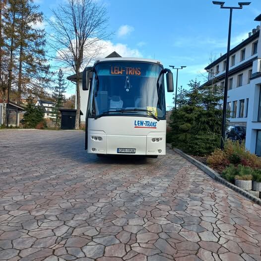 Bova Futura FHD 13 turistički autobus