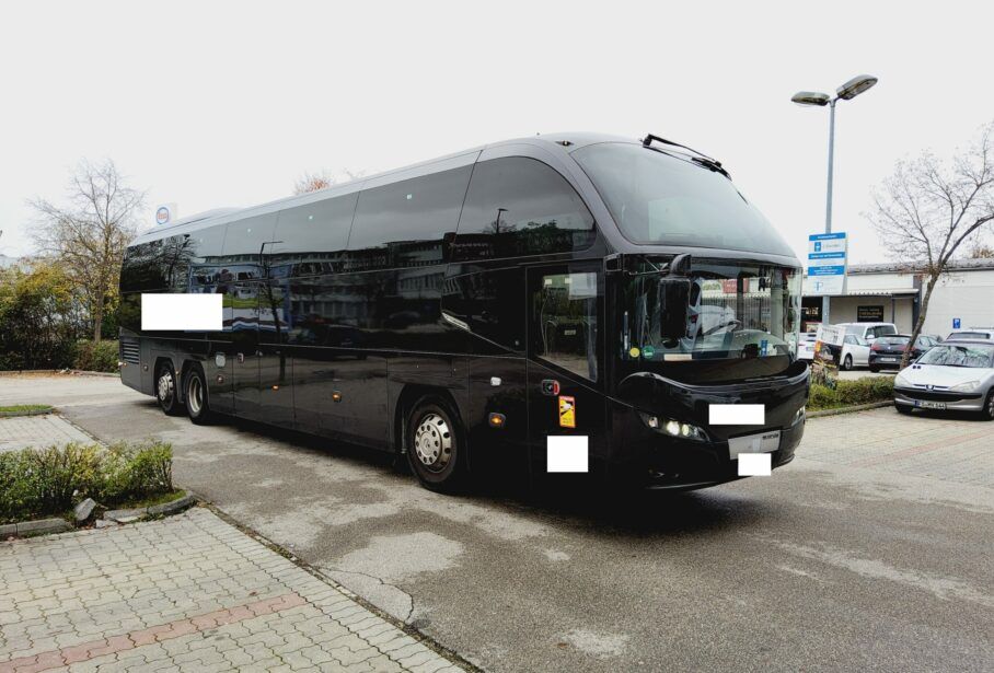 Neoplan Cityliner L P16 turistički autobus