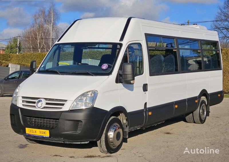 IVECO DAYLI XXL putnički minibus