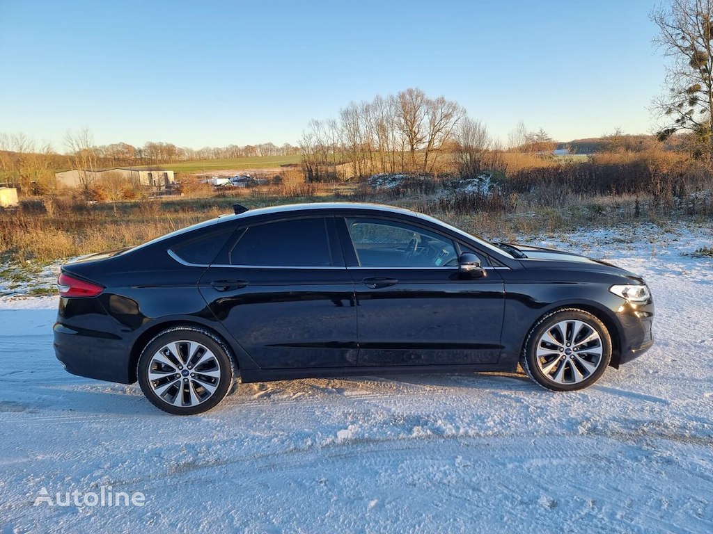 Ford FUSION sedan