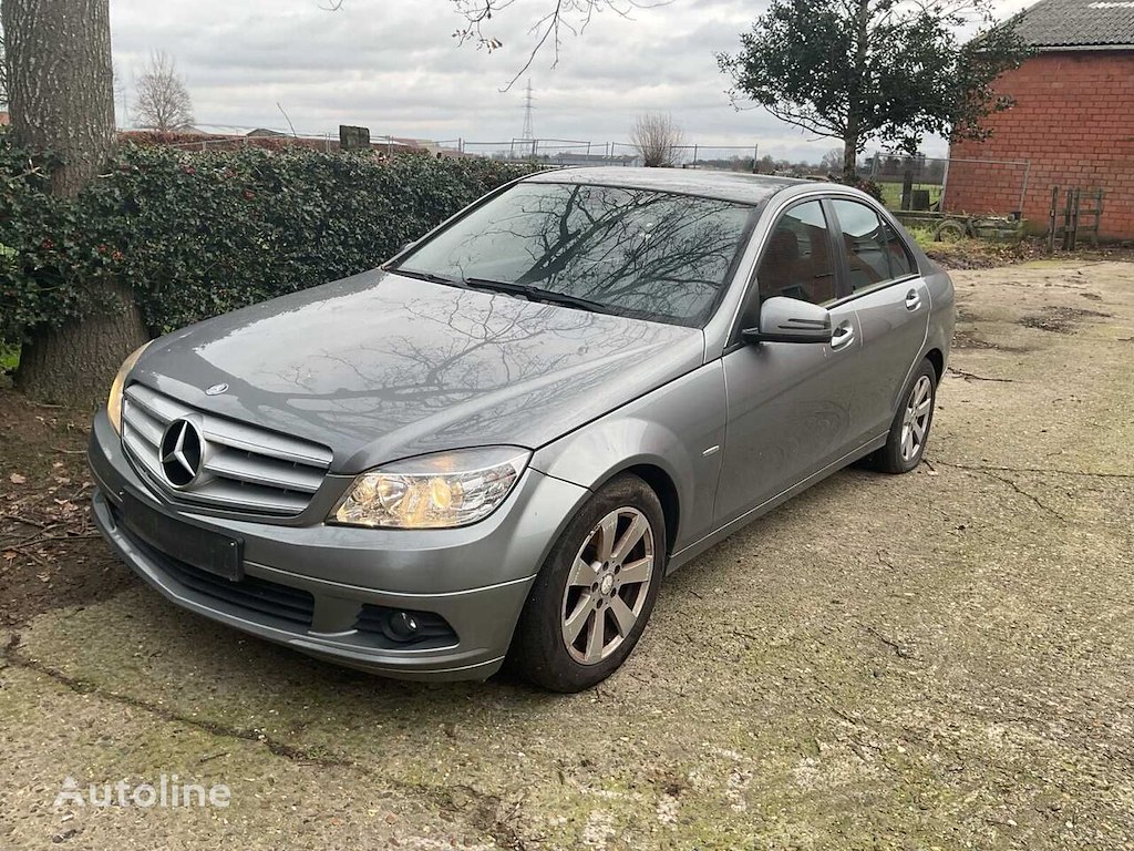 Prodaje se Mercedes-Benz C200 CDI FE sedan na aukciji