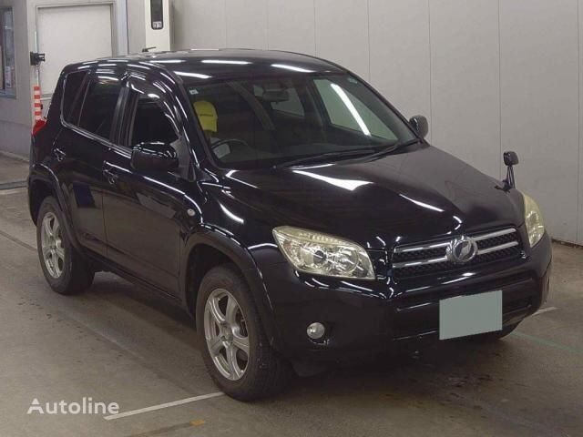 Toyota RAV4 krosover