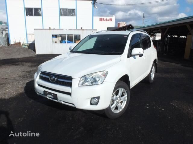 Toyota RAV4 krosover