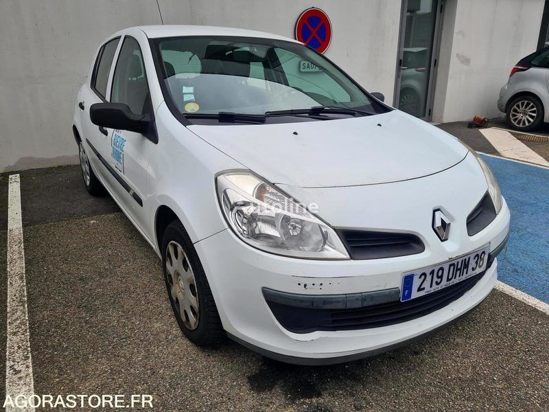 Prodaje se Renault CLIO hečbek na aukciji