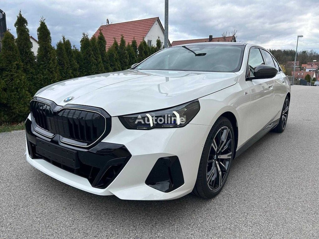 Prodaje se BMW 520i M Sportpaket Pro sedan na aukciji