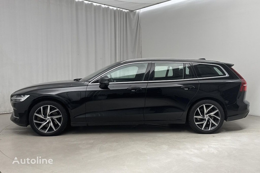 Prodaje se Volvo V60 krosover na aukciji