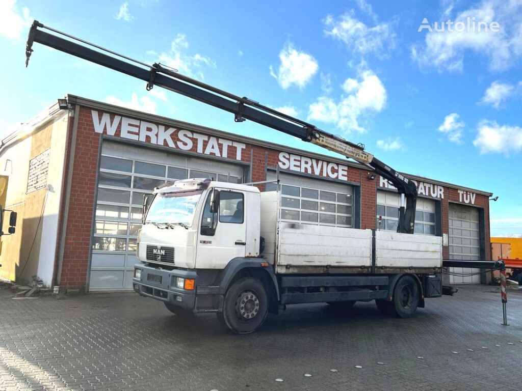 MAN M2000 18.284 ML Pritsche Heckkran Hiab 102 kamion s ravnom platformom