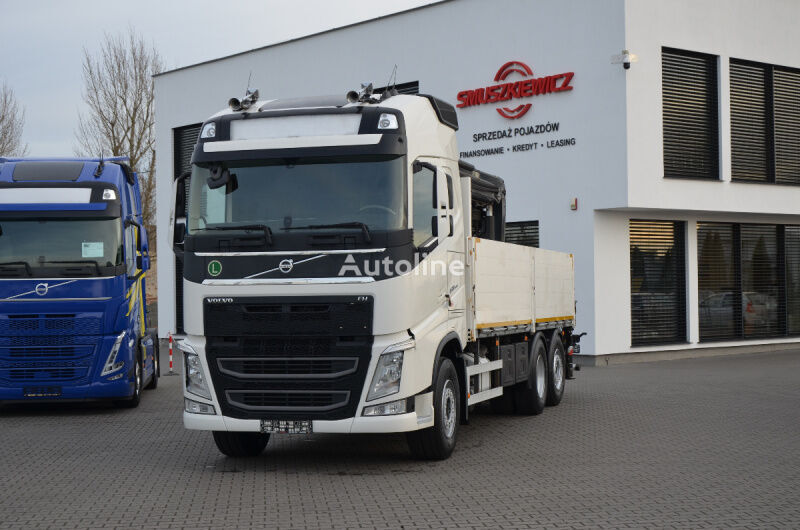 Volvo FH 4 6x2 HDS HIAB KLIMA P. ALUSY OŚ POD. LED DE 9602 kamion s ravnom platformom