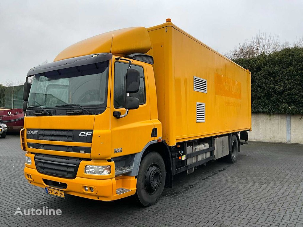 Prodaje se DAF CF 65.250 kamion furgon na aukciji