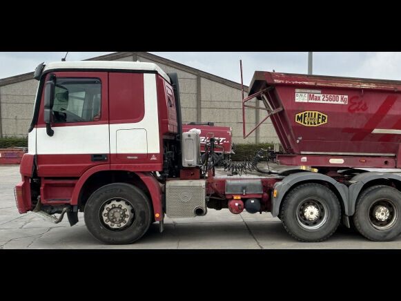 Prodaje se Mercedes-Benz Actros 3346 LS tegljač na aukciji