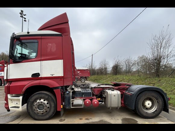 Prodaje se Mercedes-Benz Arocs 1845 LS tegljač na aukciji