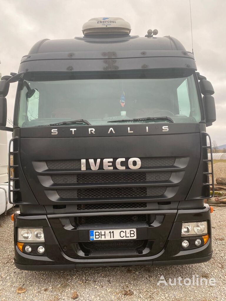 IVECO Stralis 440 tegljač