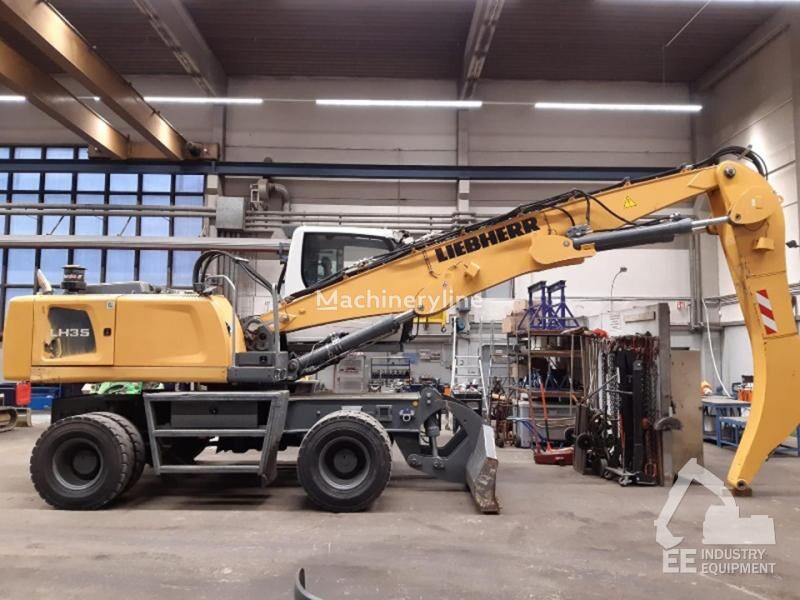 Liebherr LH 35 TIMBER bager za pretovar