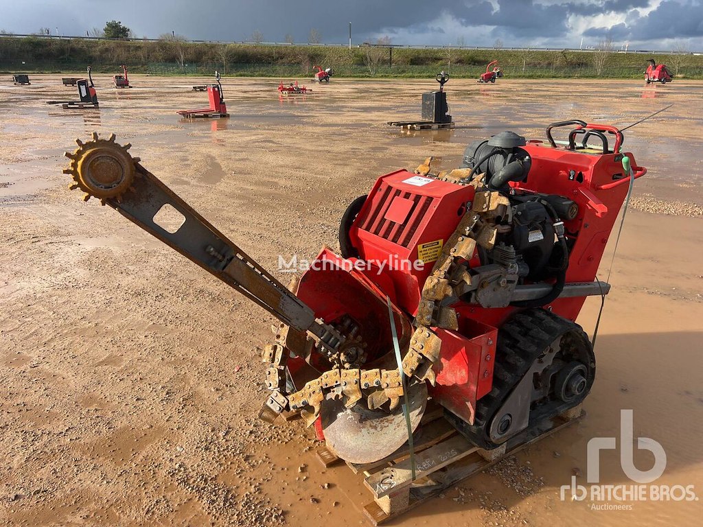 Prodaje se DITCH WITCH C24X Walk Behind Trancheuse rovokopač na aukciji