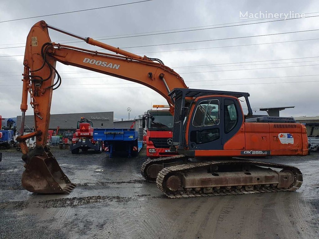 Doosan DX 255 LC / 2007 / 7.265h / CW40 / Tieflöffel bager guseničar