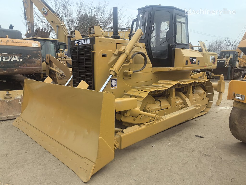 Caterpillar D7G buldožer