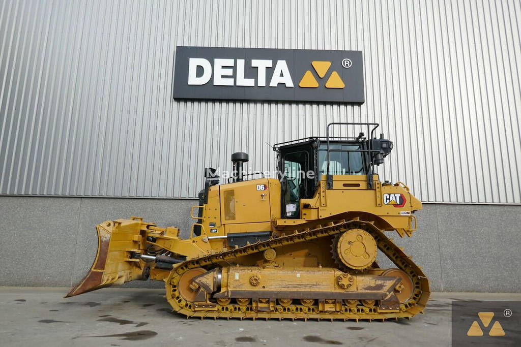 Caterpillar D6 LGP buldožer