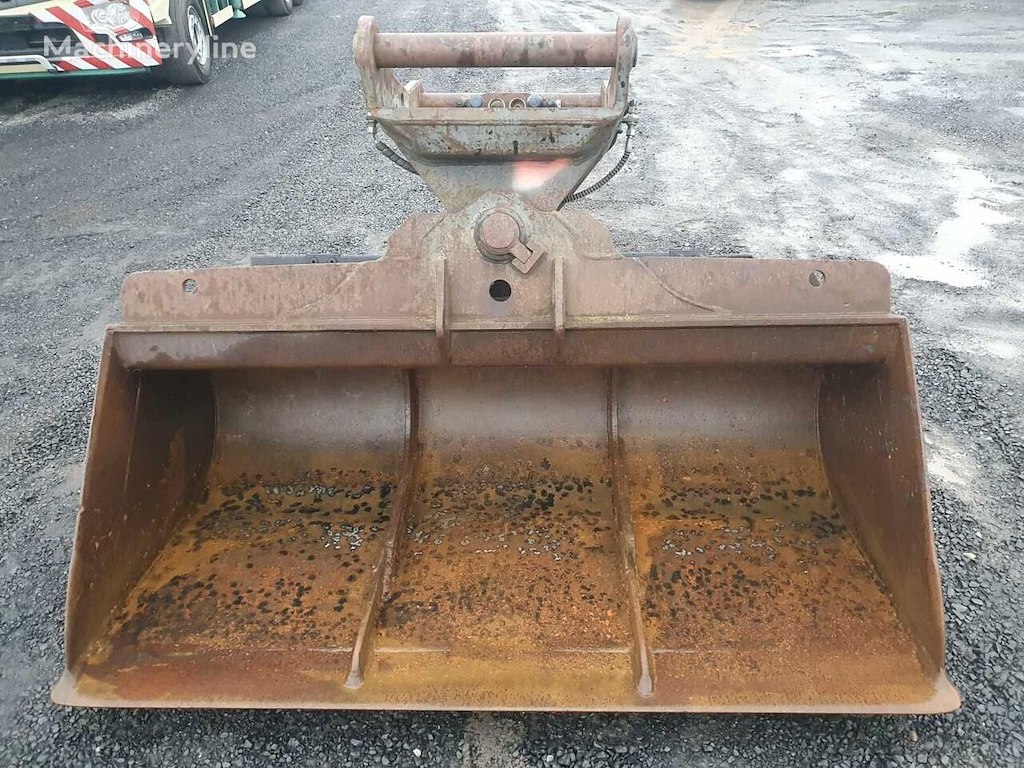 Hydraulischer Grabenräumlöffel / schwenkbar OQ80 kašika za bager