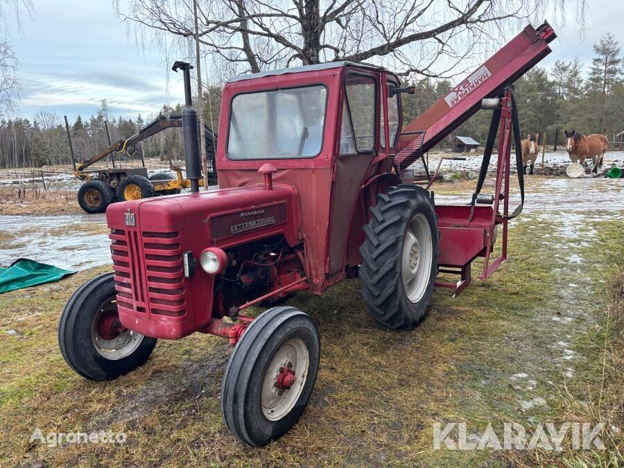 Prodaje se McCormick International traktor točkaš na aukciji