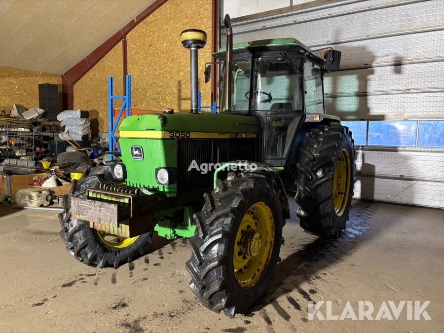 Prodaje se John Deere 3050 traktor točkaš na aukciji