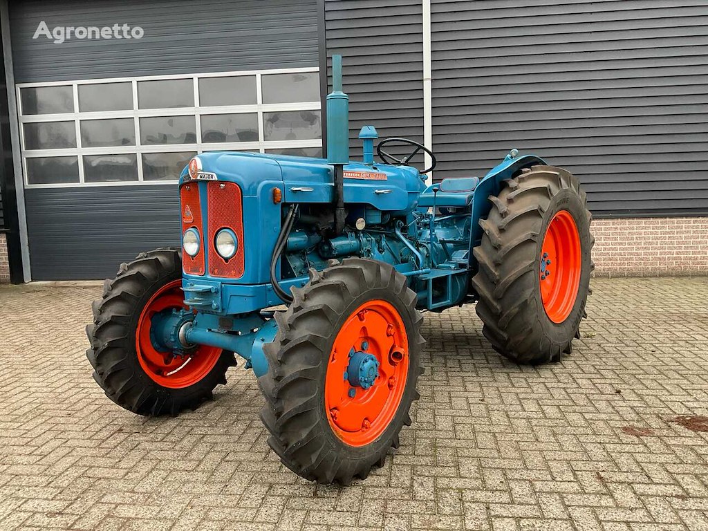 Prodaje se Fordson Super Major Roadless traktor točkaš na aukciji