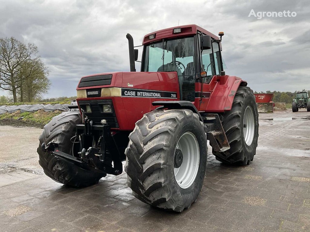 Prodaje se Case IH Magnum 7110 traktor točkaš na aukciji