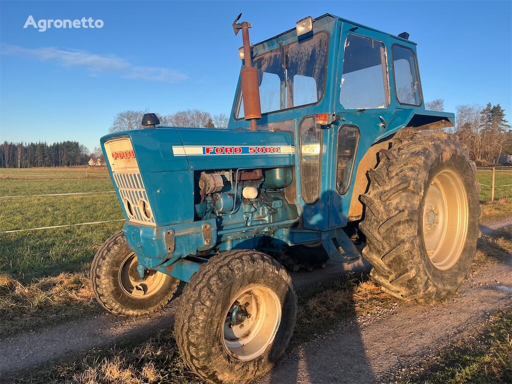 Prodaje se Ford 5000 traktor točkaš na aukciji