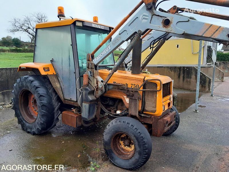 Prodaje se Renault 750MI traktor točkaš na aukciji