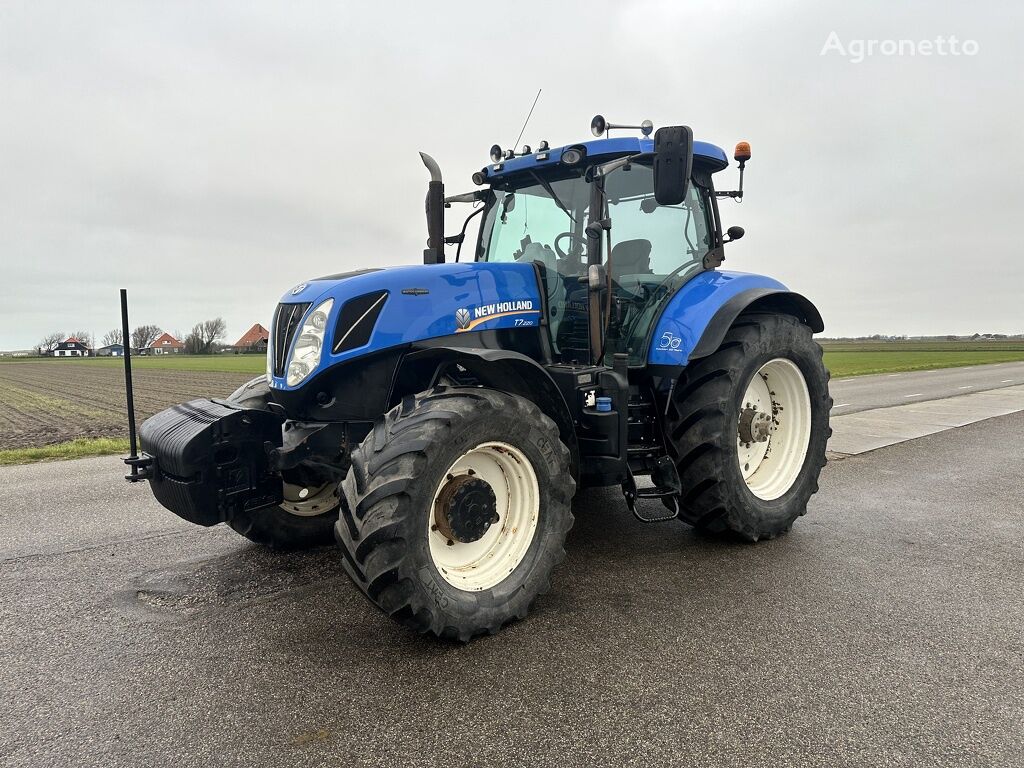 New Holland T7.220 traktor točkaš