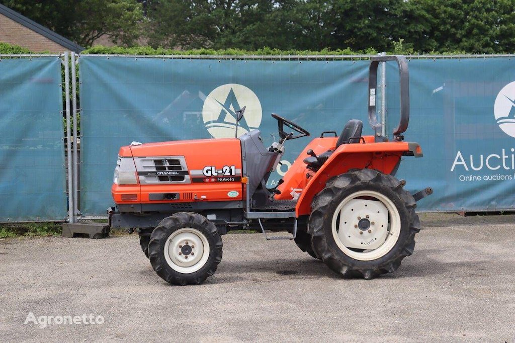 Prodaje se Kubota GL21 traktor točkaš na aukciji