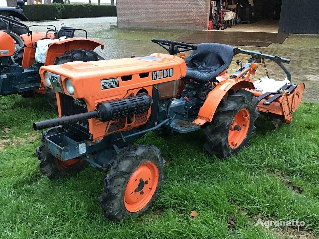 Prodaje se Kubota B6001 traktor točkaš na aukciji