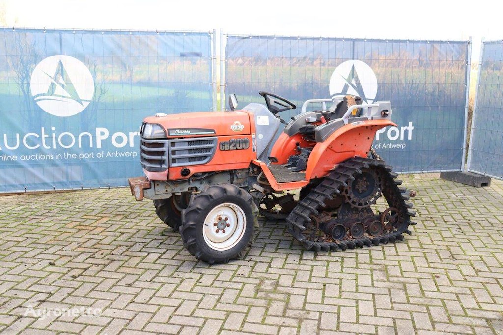 Prodaje se Kubota GB200 D servo traktor točkaš na aukciji