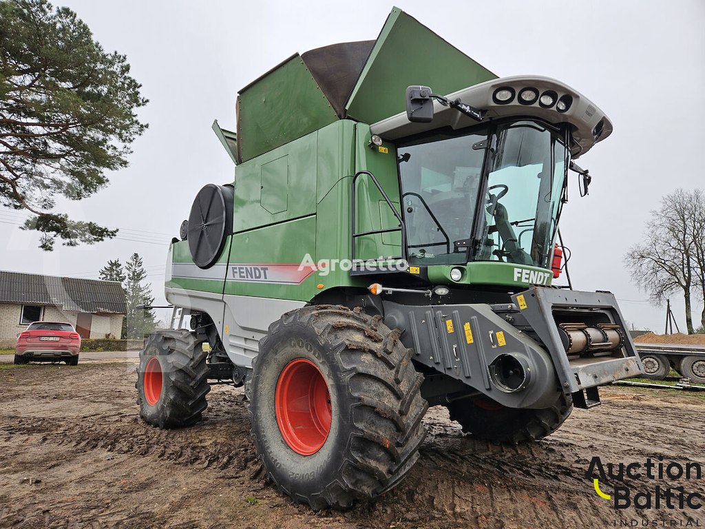 Prodaje se Fendt 9350 R kombajn za žito na aukciji