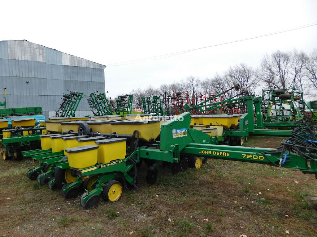 John Deere 7200 16ryadov vakuumnaya PRECISION PLANTING pneumatska precizna sejalica