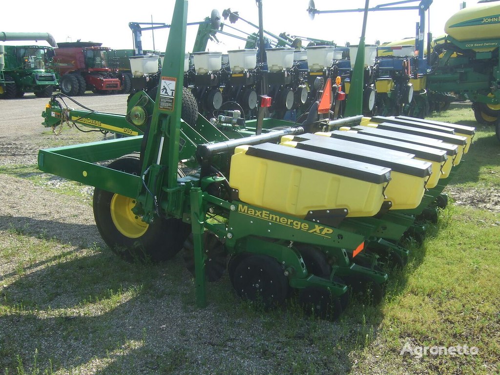 John Deere 1780 6/11 riadkiv - 70/35 sm, zamovlennia z auktsionu SShA pneumatska precizna sejalica