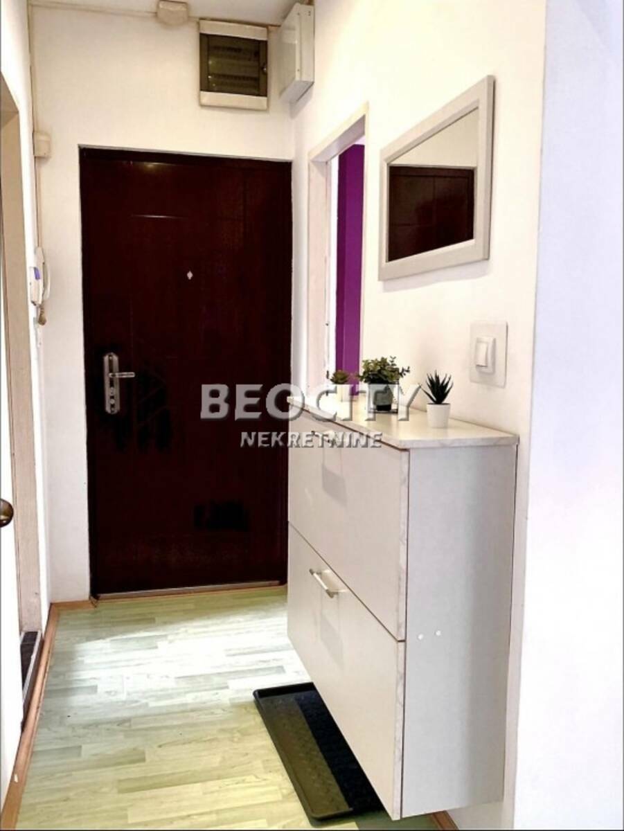 Novi Sad, Centar, Beogradski kej, 2.0, 54m2, 650EUR