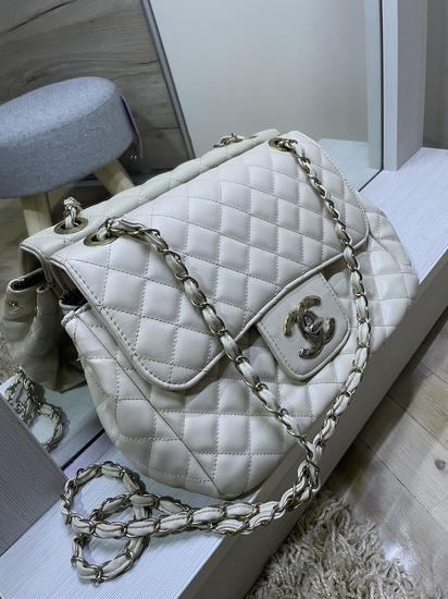 Chanel bela torbica