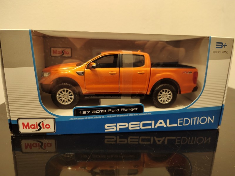 Maisto metalni model autica 1:24 2019 ford ranger