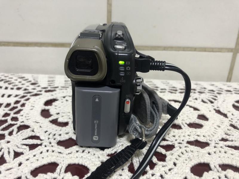 Sony Handycam DCR-DVD92E