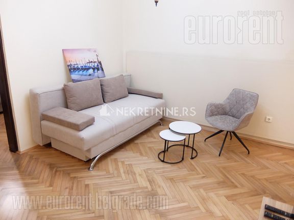 #48374, Izdavanje, Kuća, DONJI DORĆOL, 2200 EUR